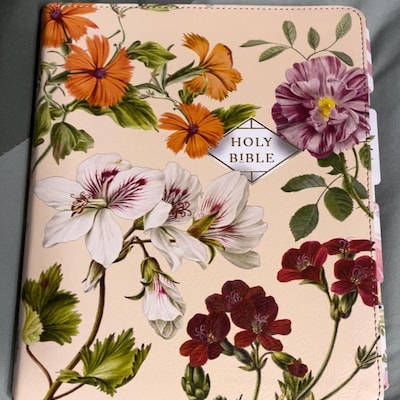 Gorgeous White KJV Holy Bible With Acrylic Display Case With Silver ...