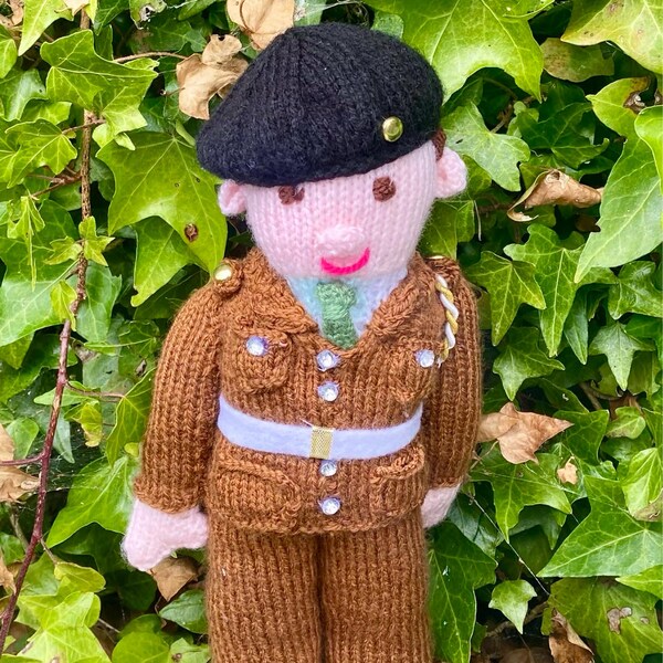 Knitting Pattern for Soldier in No. 2 Dress Uniform - Etsy