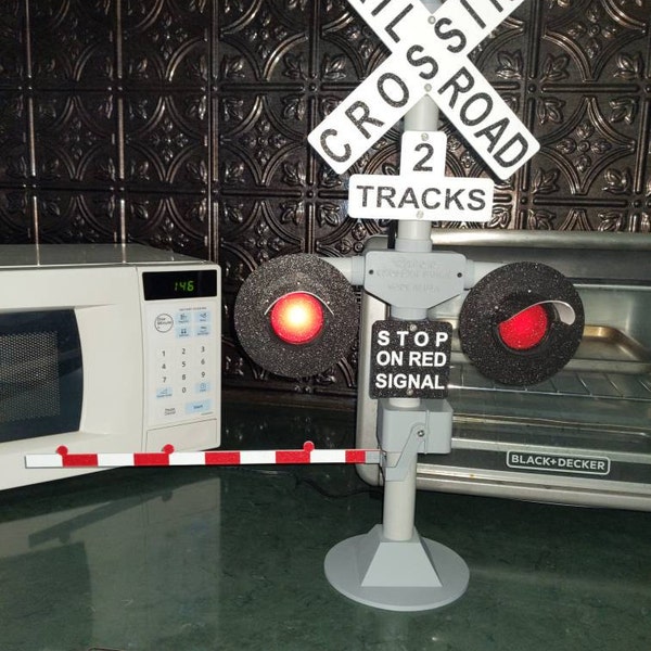 RAILROAD TRAIN CROSSING Signal Kit With Report Sign and Flashing Led ...