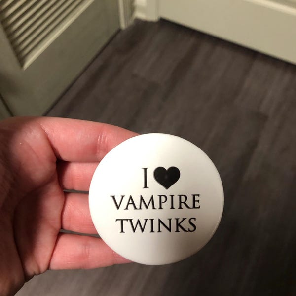 I Heart Vampires 32mm and 58mm Pins - Etsy
