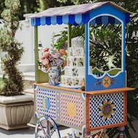 Decorative Carriage Victorian Carriage Princess Birthday Idea Queen ...
