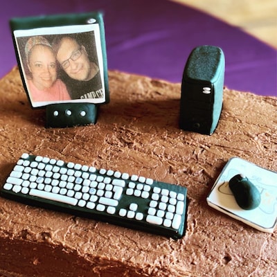 Fondant Computer Cake Topper Fondant Laptop Fondant Keyboard Programmer ...