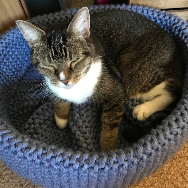 The Hand Knitted Toggle Cat Scarf - Etsy