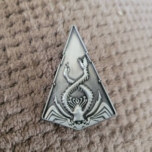 Chimera Thrawn Emblem Pin | Etsy