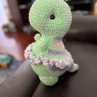 Crochet Pattern: Timothy the T-rex - Etsy
