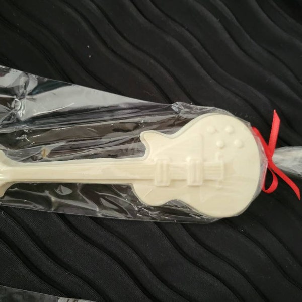 12 Chocolate Alligator Pops Alligator Candy Chocolate Alligator ...