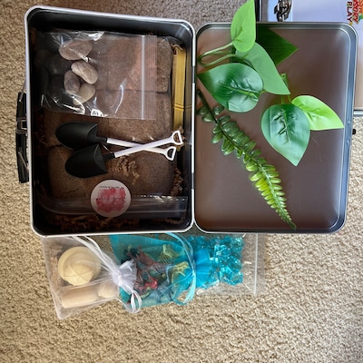 Honey Bee Sensory Kit Play Dough Sensory Bin Pollinator Toddler Gift ...