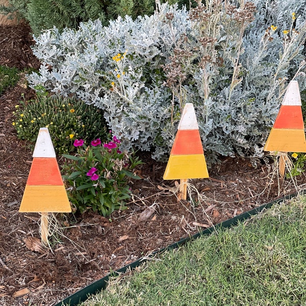 Candy Corn Yard Stakes , Halloween Fall Decor - Etsy