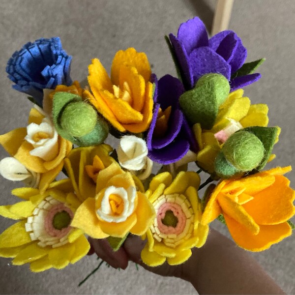 Felt Flower Craft Kit: DIY Felt Flowers - Cottage Garden Bouquet - Etsy