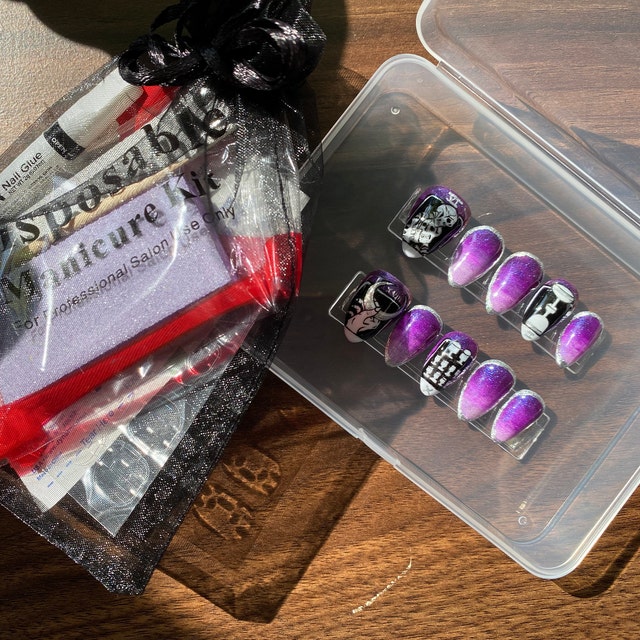 FinalGirlClaws - Etsy