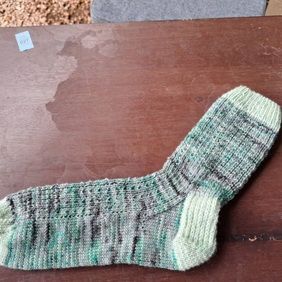 Toe Beans, Sock Club, 85/15 Superwash Merino/nylon Blend, 480 Meters ...