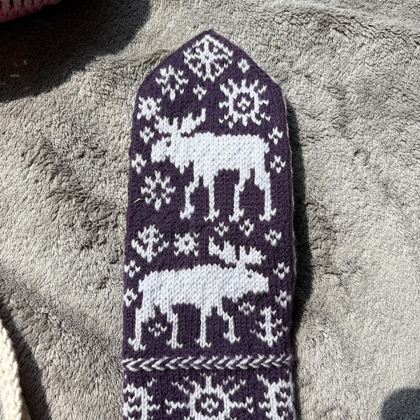 Magical Moose Mittens Knitting Pattern for Women, Stranded Colorwork ...
