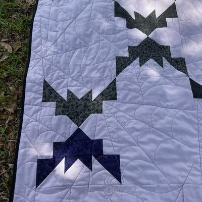 The Featherweight Quilt Pattern From Fiberworks by Heine - Etsy