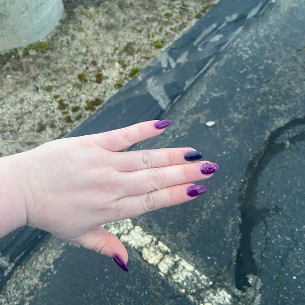 Cuddles Fireside Thermal Dip. Fall Thermal Nail Dip. Gray to Maroon ...