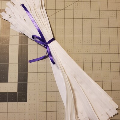 Wholesale Twenty-five 14 Inch White Zippers YKK Color 501 - Etsy