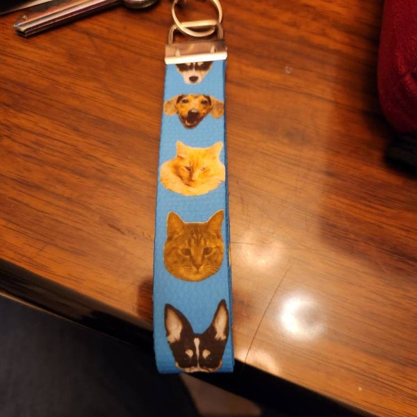 Mini Loop Keychain // Spiral Hemp Keychain - Etsy