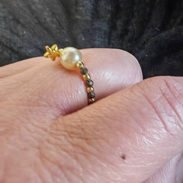 Stackable Stretchable X-bead Ring in Elegant Pearly Beige Bohemian ...