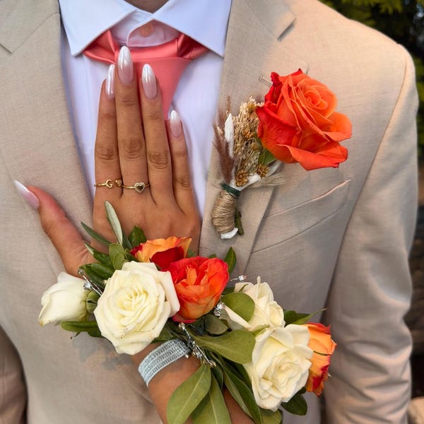Antler Boutonniere With Dried Babysbreath, Daisy Buds, and Pampas Grass ...