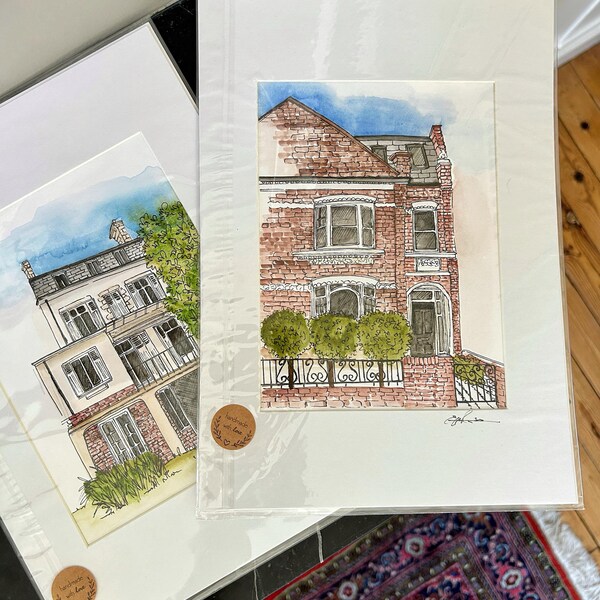 Modern White Card Folded Custom Place Names, Classic Folded Wedding ...