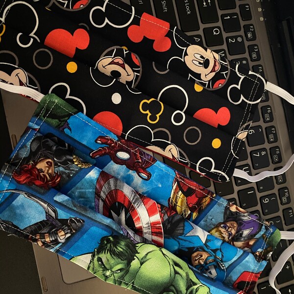 Mini Traveler Sling Pouch: by Kandou Patterns - Cork and Waxed Canvas ...