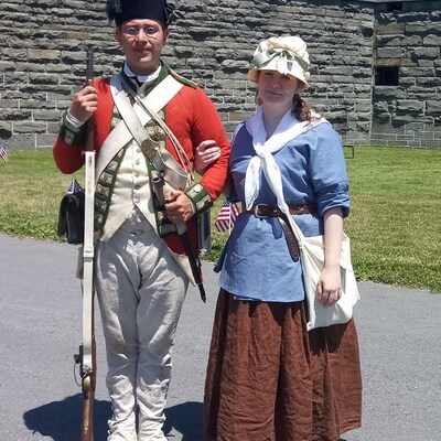 Woman's Colonial Shortgown - Etsy