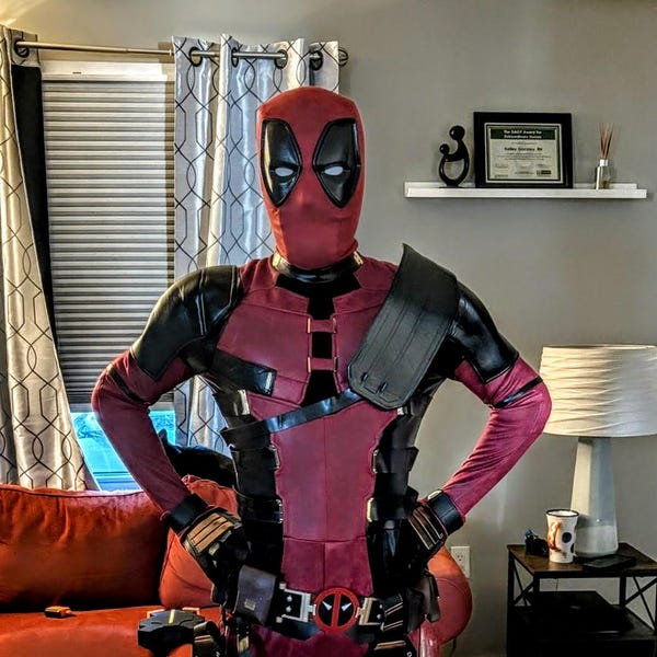 Exclusive Deadpool Mask With Remote Controlled Eyes Authentic Cosplay ...