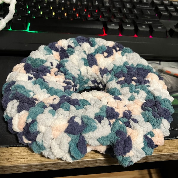 BUNDLE! 20% off - Donut Den Crochet Patterns (all 3 Sizes) - Snake Hide ...