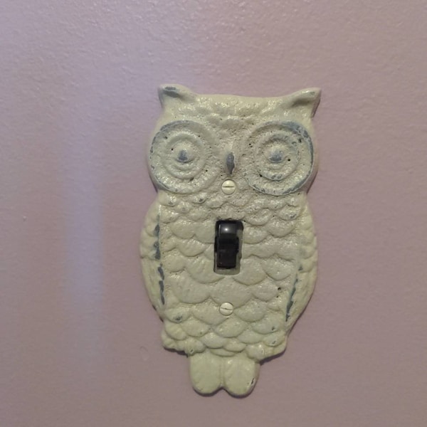 Shabby Chic Owl Light Switch Cover: Distressed Farmhouse Decor - Etsy