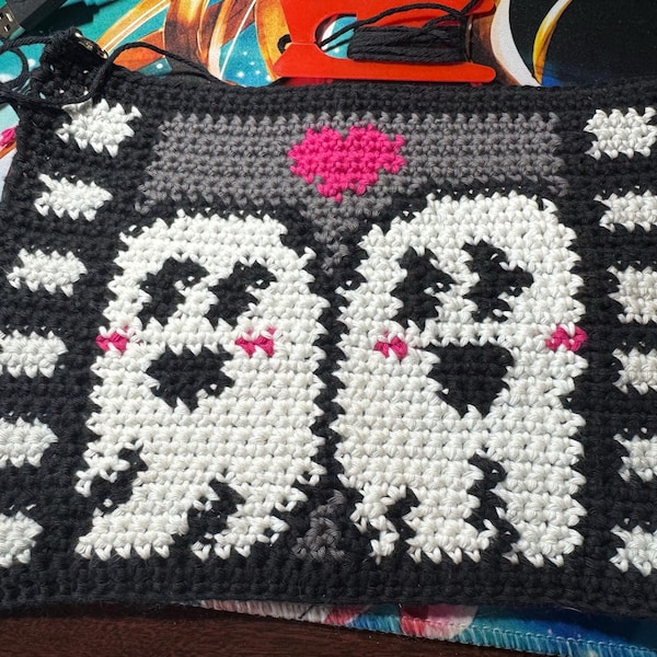 Cute Heart Butterfly Y2K Crochet Tapestry Pattern - Crocheted Gift ...