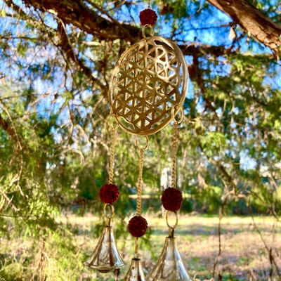 SHUNGITE Pyramid Hand Carved, Crystal Grid, Home Decor, Crystal Pyramid ...