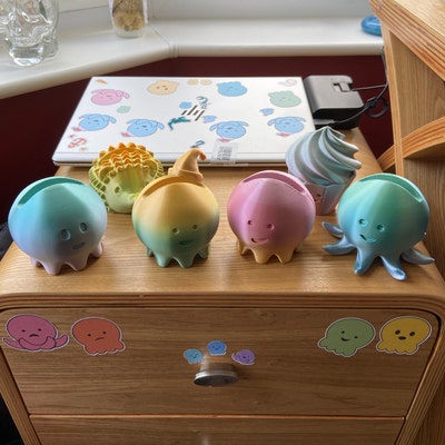 Octo Buddies Apple Pen Holders - Etsy
