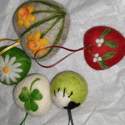 Small Flower Baubles, Tree Decoration, Spring Decoration, Gardeners ...