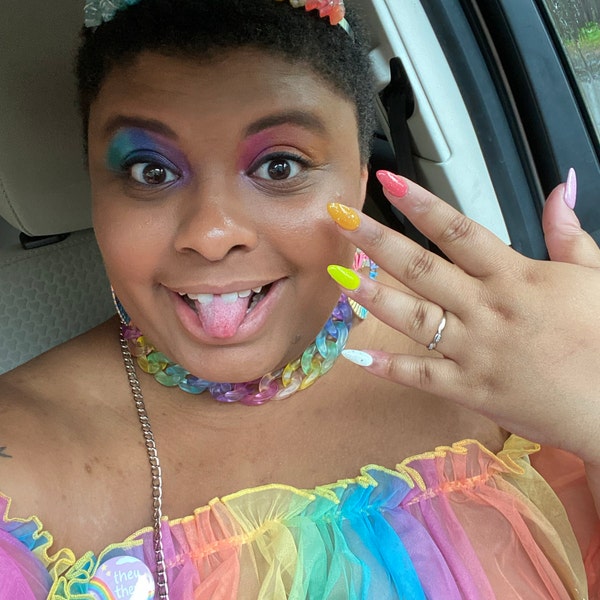 Pastel Pronoun Pins! Kawaii Aesthetic Pin Buttons - They/them, He/they ...