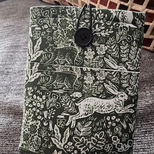 Rifle Paper Co Book Sleeve, Padded Book Sleeve, Wildwood Rabbit Green ...