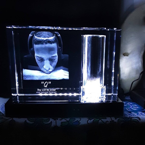 Custom Crystal Urn With 3D Picture Holds Ashes - Personalized Cremains ...