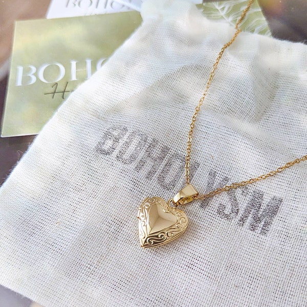 18k Gold Plated Heart Locket Dainty Heart Locket With Photos Locket ...