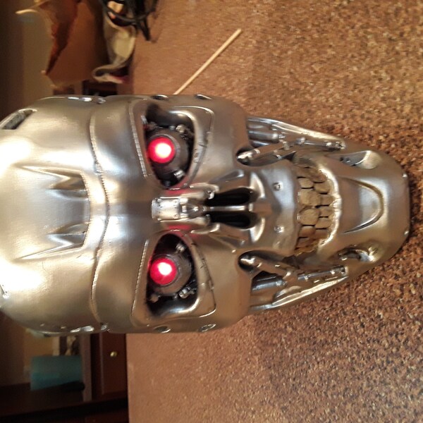 Terminator Endoskeleton Headphone Holder, Skull T-800 LED Bust, Headset ...
