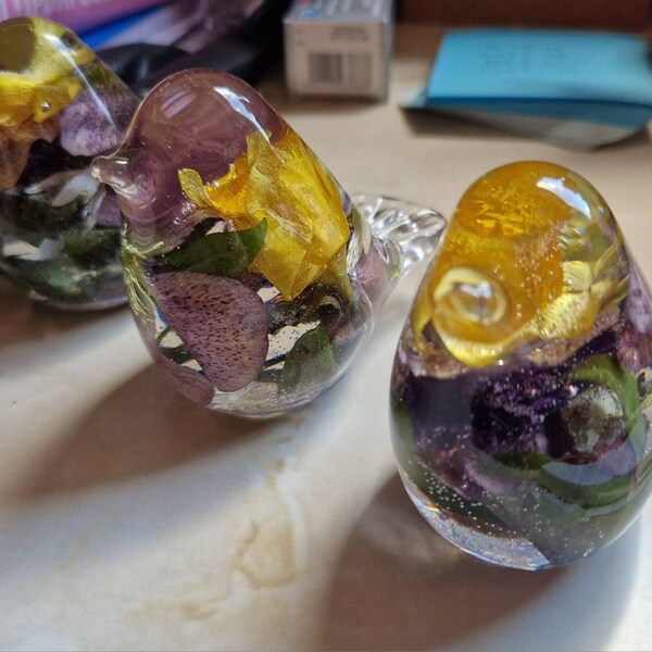 Flower Bouquet Preservation Resin Bird Robin Memorial Keepsake Wedding ...