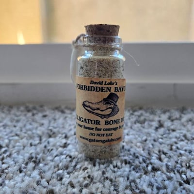 ALLIGATOR BONE DUST Voodoo, Hoodoo, Wicca, Gothic, Oddity - Etsy