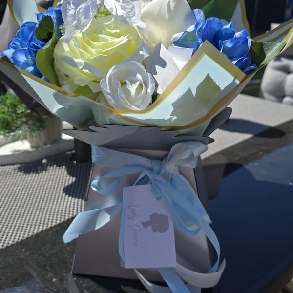Blue Hat Box Silk Flowers Hamper - Etsy