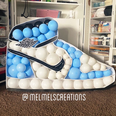 Sneaker From Balloons, Shoe Mosaic From Balloons, Decor Ideas, Mosaic ...
