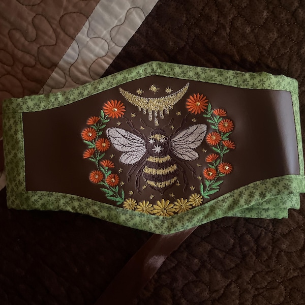 Cottagecore Bee Corset Belt - Etsy