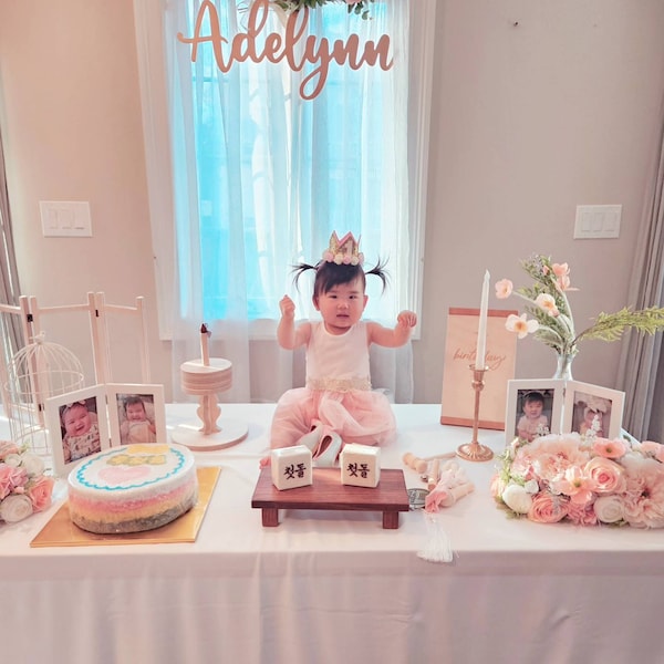 Modern Dohl Table, 100 Days Table, 1st Birthday Party Table With Free ...