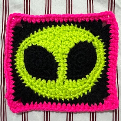Alien Head Granny Square - Etsy
