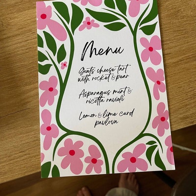 Editable Flower Menu and Name Card Bachelorette Party Menu - Etsy UK
