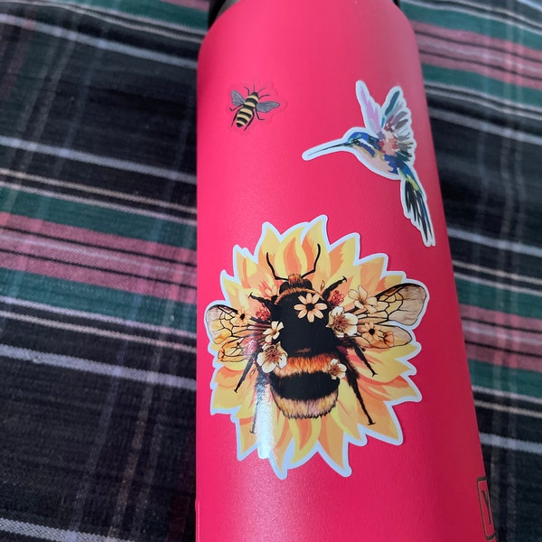 Bumblebee and Flowers Sticker Bee Vinyl Die Cut Decal Sticker Laptop ...