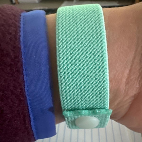 Rubber Band Snap Technique Coping Bracelet | Acupressure Band for ...