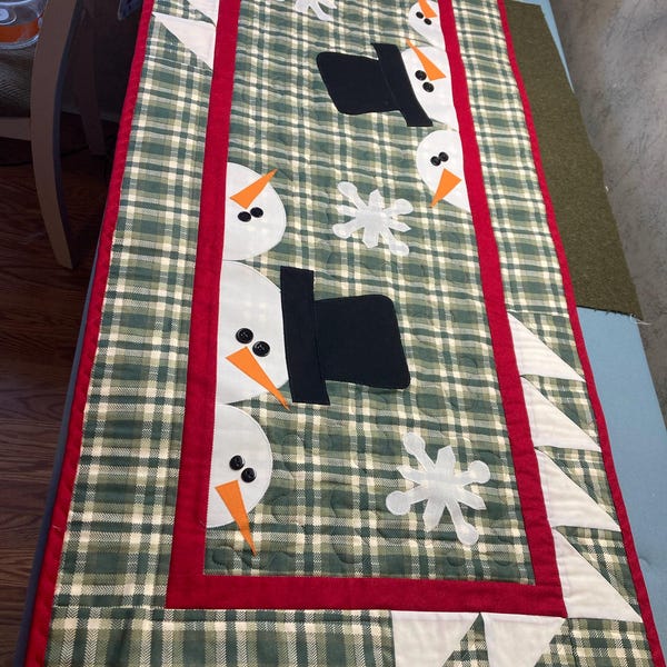 Quilted Table Runner Pattern, PDF Pattern for Snowman Table Topper ...