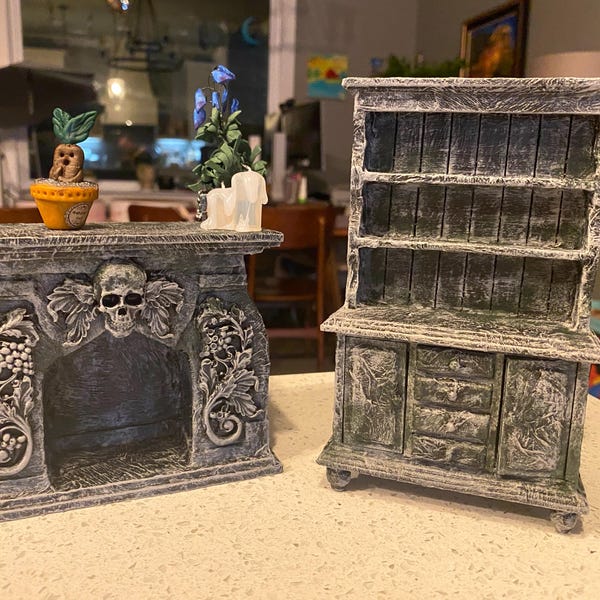 Medieval Miniatures Gothic Dollhouse Chair Haunted Miniature 1/12 Scale ...