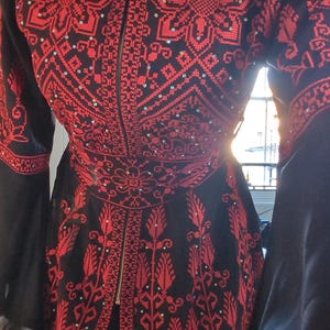 Palestinian Kaftan Thobe Thob Embroidery Black With Red Tatreez Stripes ...